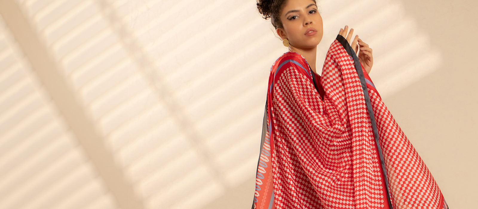 Shop Scarves, Stoles, Sarees & More Online | Thee Modern Roots